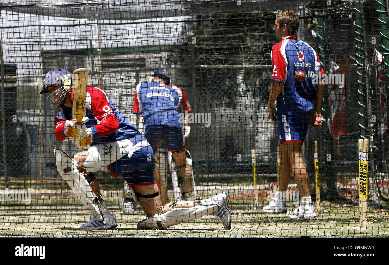 Full length net england mangrs hi-res stock photography and images - Alamy