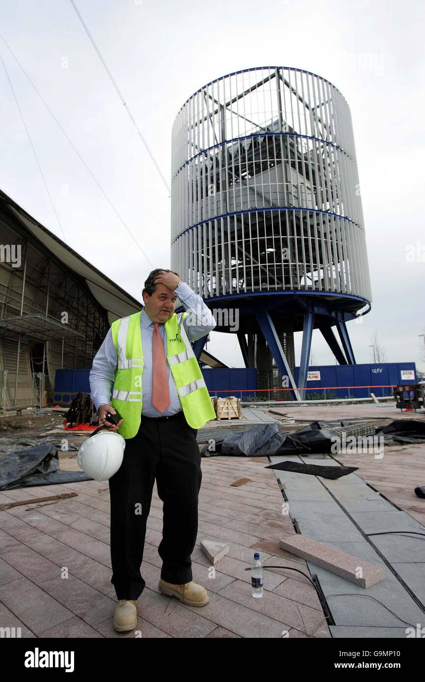 Pictured in the o2 stadium hi-res stock photography and images - Alamy