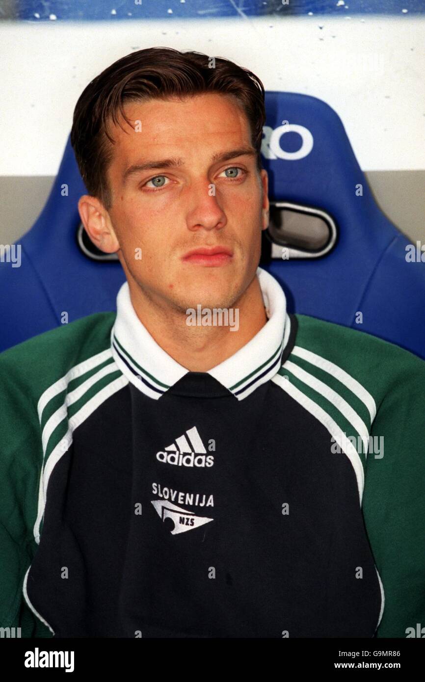 Soccer - World Cup 2002 Qualifier - Group One - Switzerland v Slovenia ...