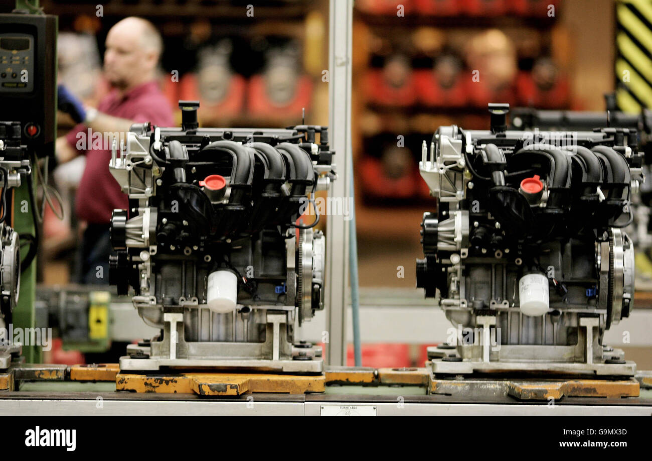 Ford production line hi-res stock photography and images - Alamy