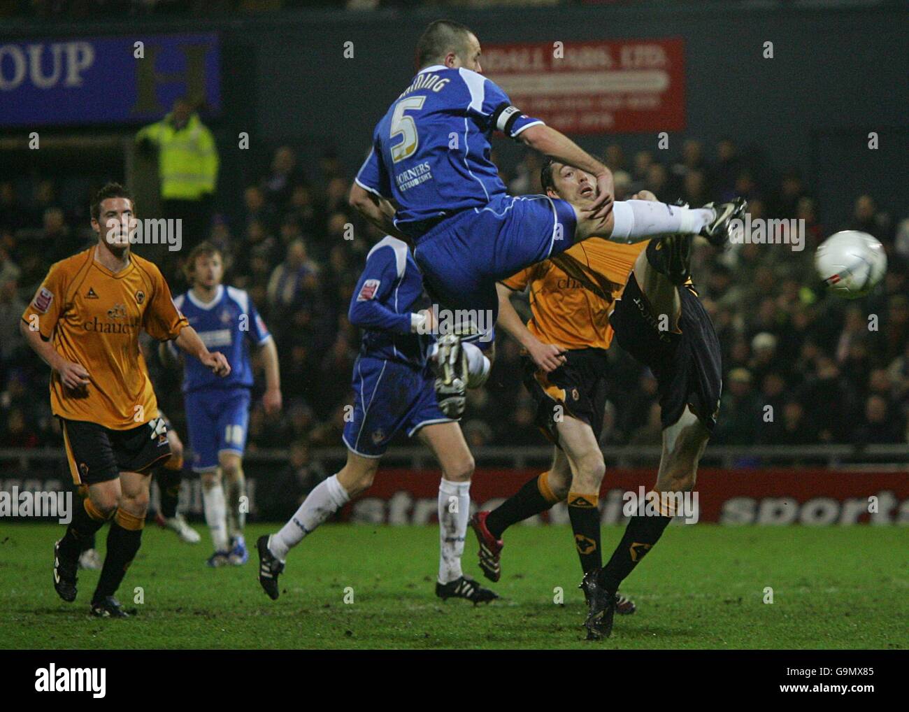Wolverhampton Wanderers' Gary Breen and Oldham Athletic's Will Haining ...