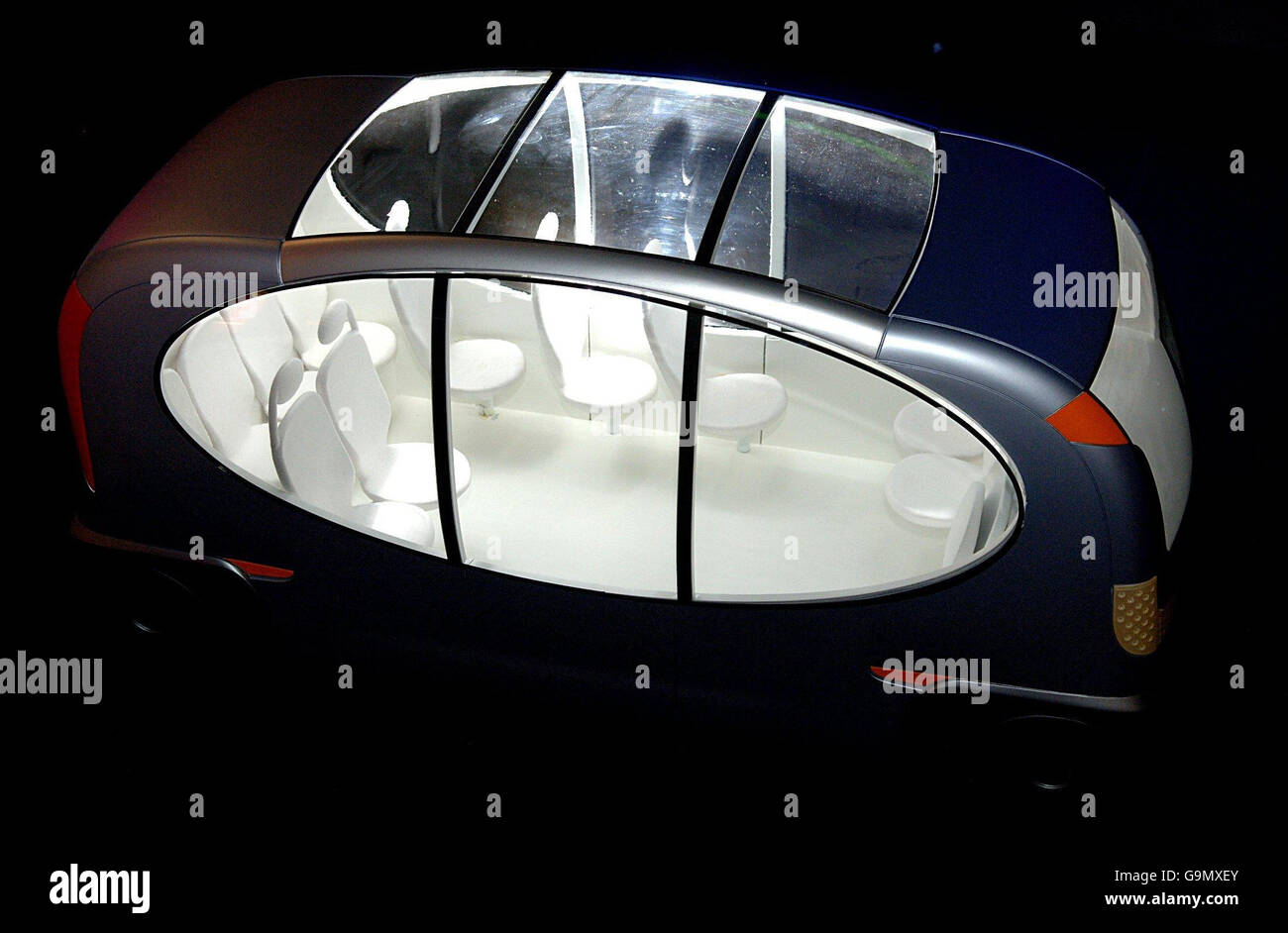 Fifth scale model hi-res stock photography and images - Alamy