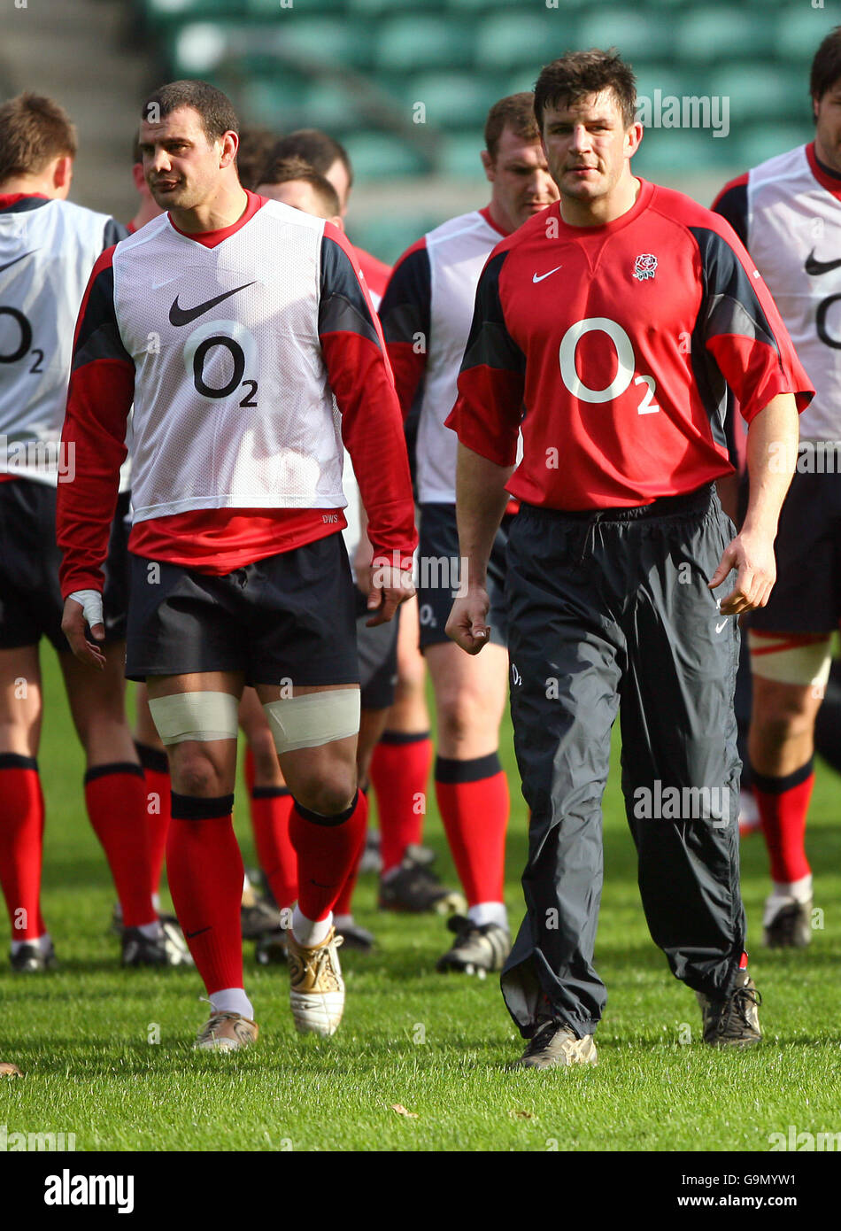 Rugby union training martin corry hi-res stock photography and images ...