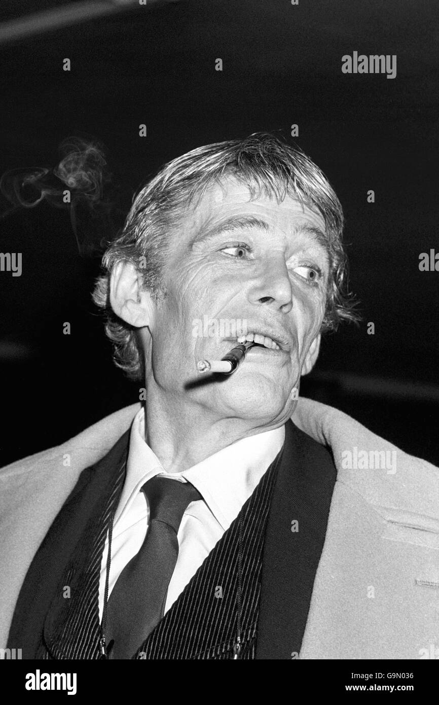 Peter otoole portrait head shot headshot hi-res stock photography and ...