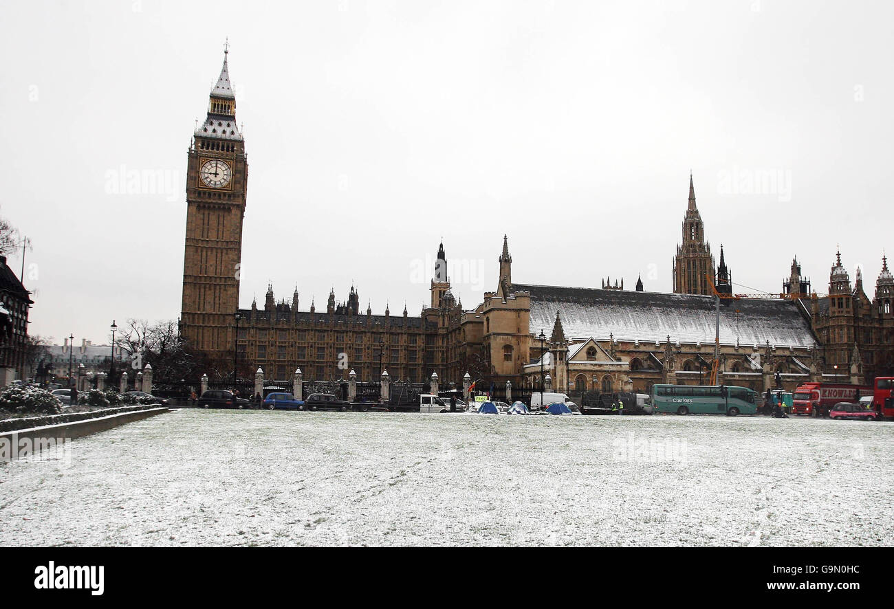 Snowfall in the UK Stock Photo - Alamy