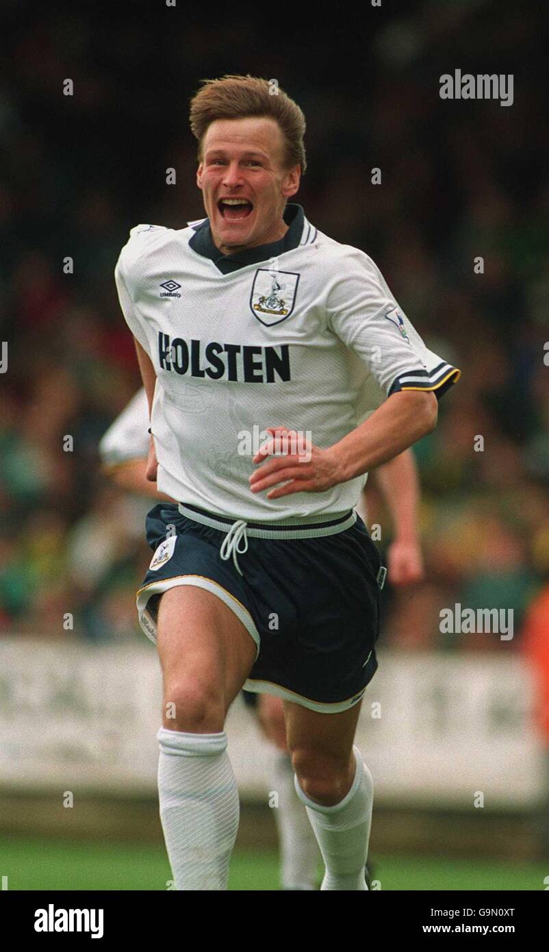 Teddy Sheringham, Tottenham Hotspur celebrates a goal Stock Photo - Alamy