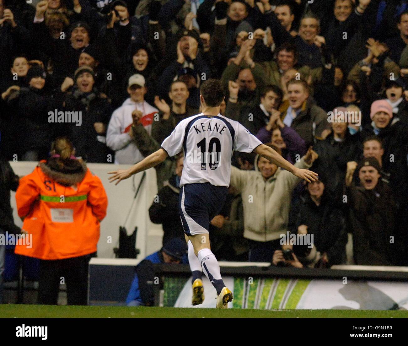 Tottenham hotspurs robbie keane celebrates his goal hi-res stock ...