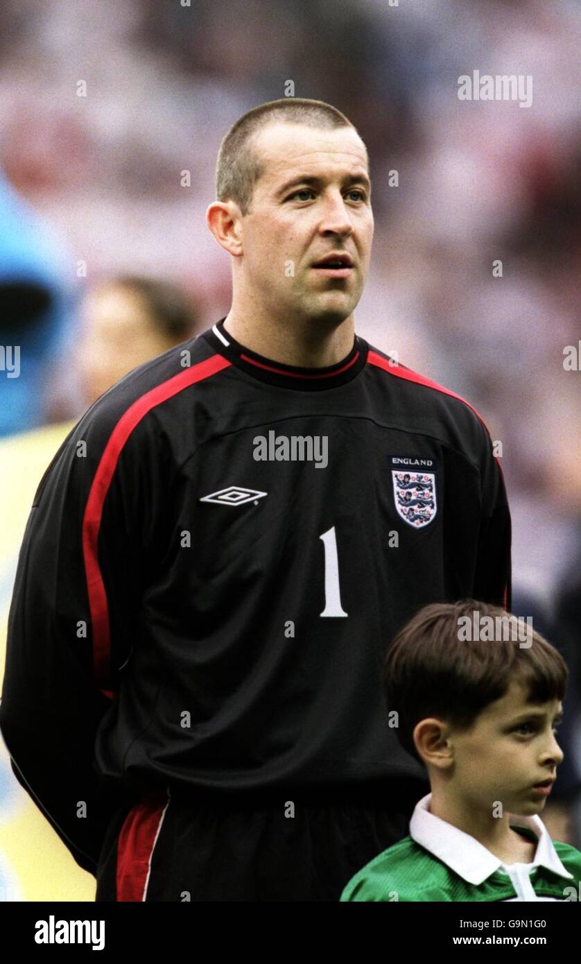 International Soccer - Friendly - England v Mexico. Nigel Martyn ...
