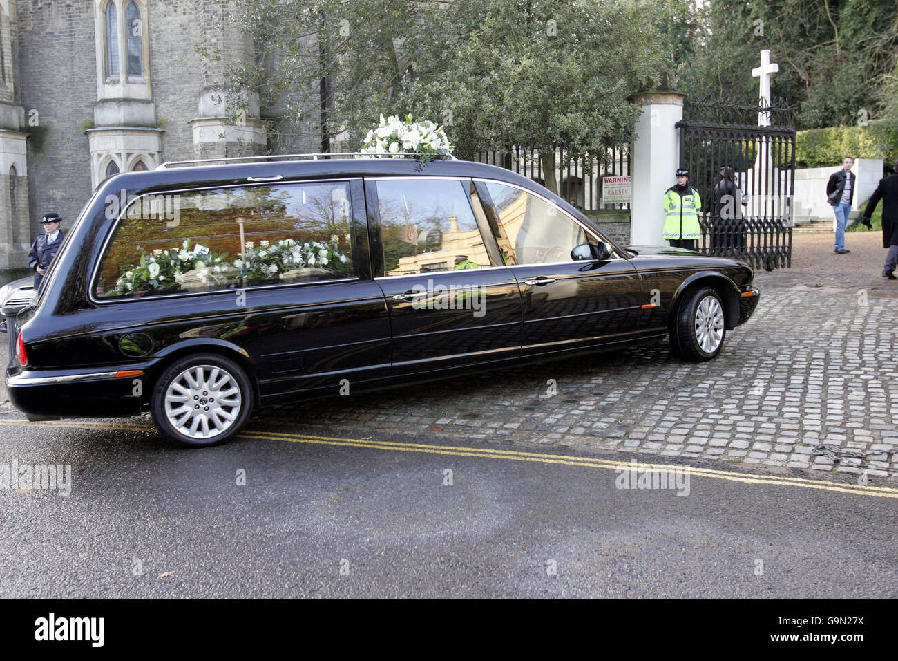 The hearse carrying the coffin of poisoned Russian former spy Alexander ...
