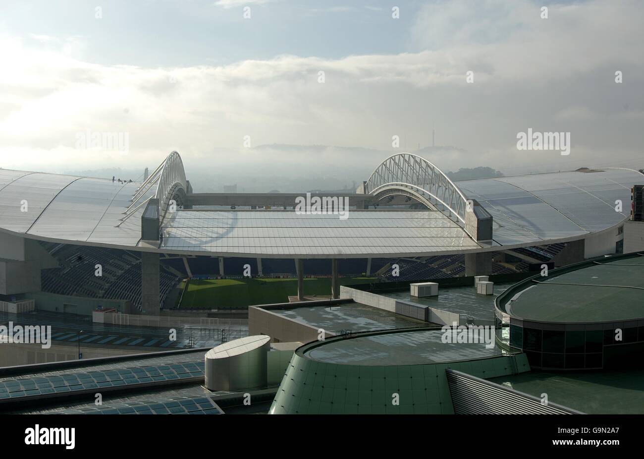 Soccer - UEFA Champions League - Group G - FC Porto v Arsenal - Dragao ...