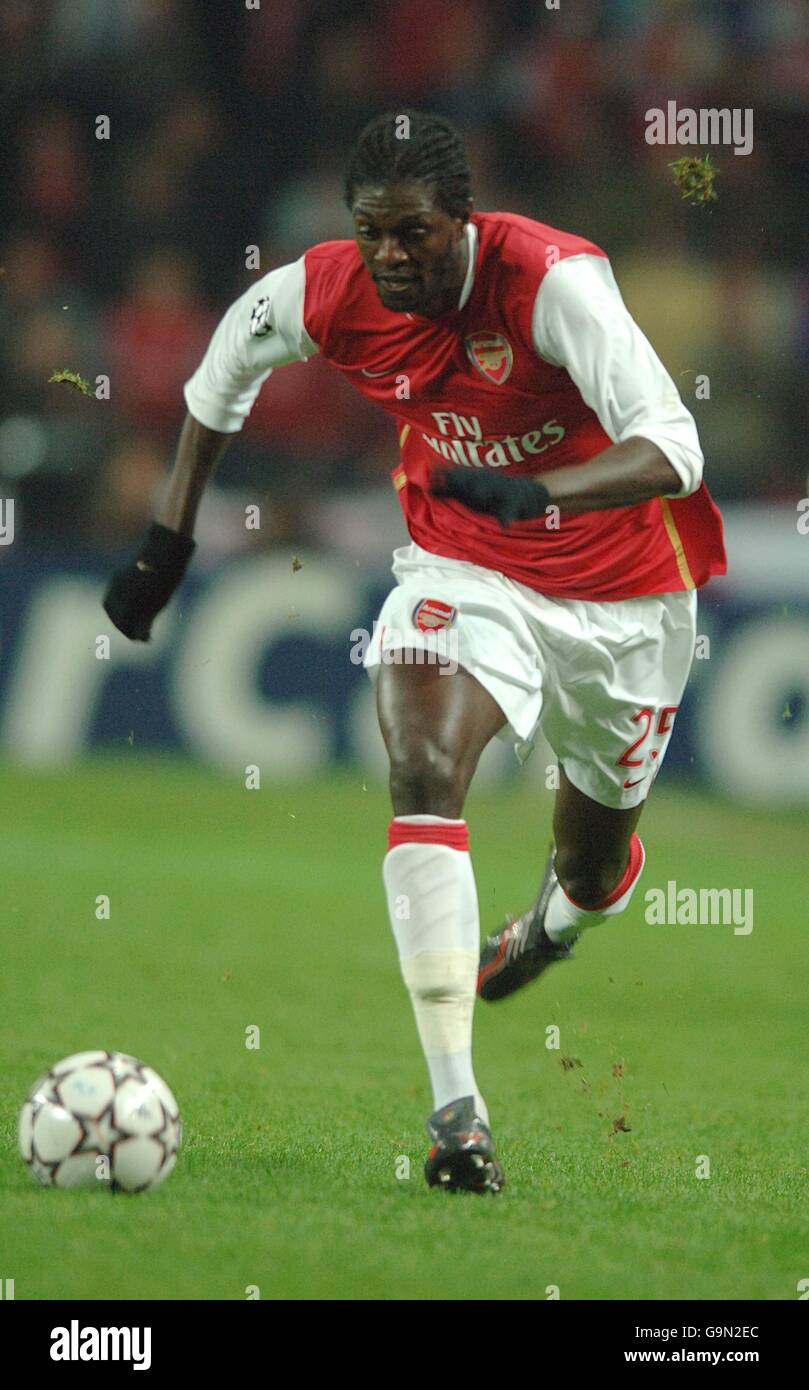 Full length ball run kick grass gloves hi-res stock photography and ...