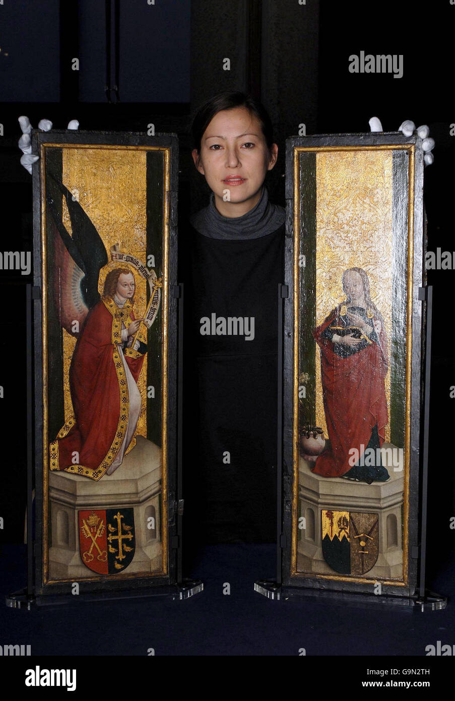 Two medieval altar panels hi-res stock photography and images - Alamy