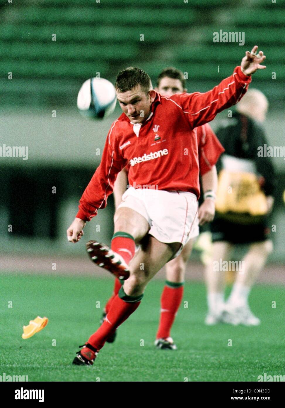 Rugby Union - Japan select v Wales - Nagai Stadium - Osaka. Wales' Lee ...