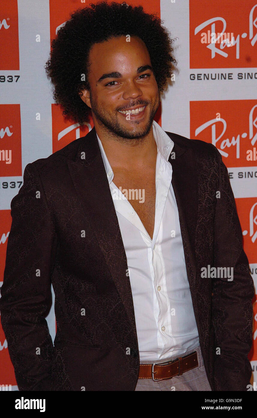 Singer nate james arrives at the ray ban wayfarer uncut sessions hi-res ...