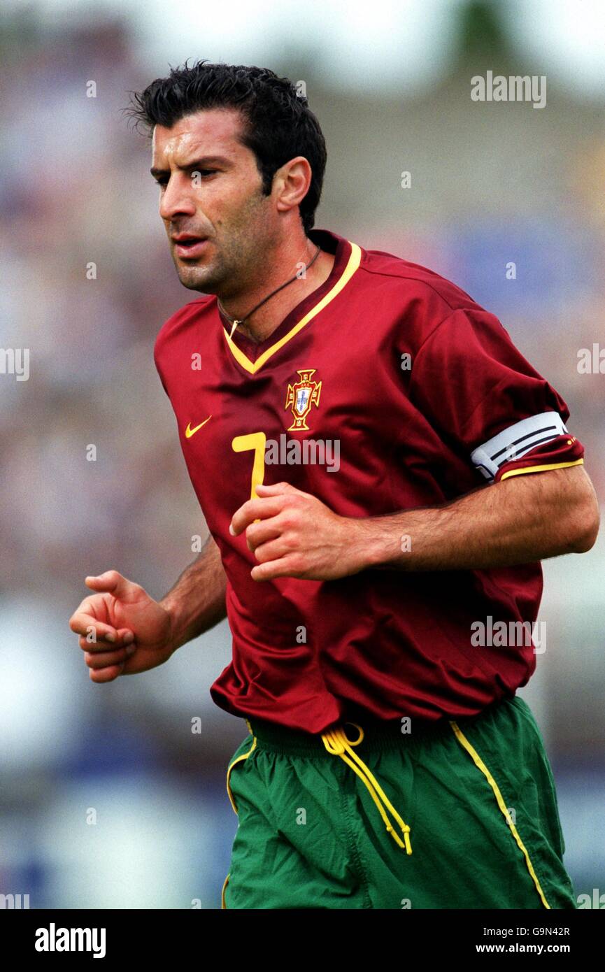 Soccer world cup 2002 qualifier group two ireland v portugal hi-res ...