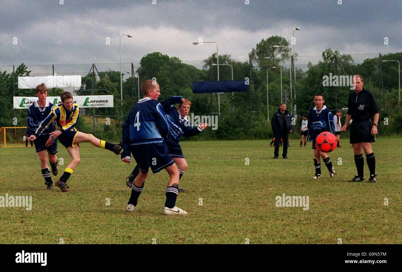 Soccer - non league soccer - Referee Peter Jones Feature - Quornament 6 ...