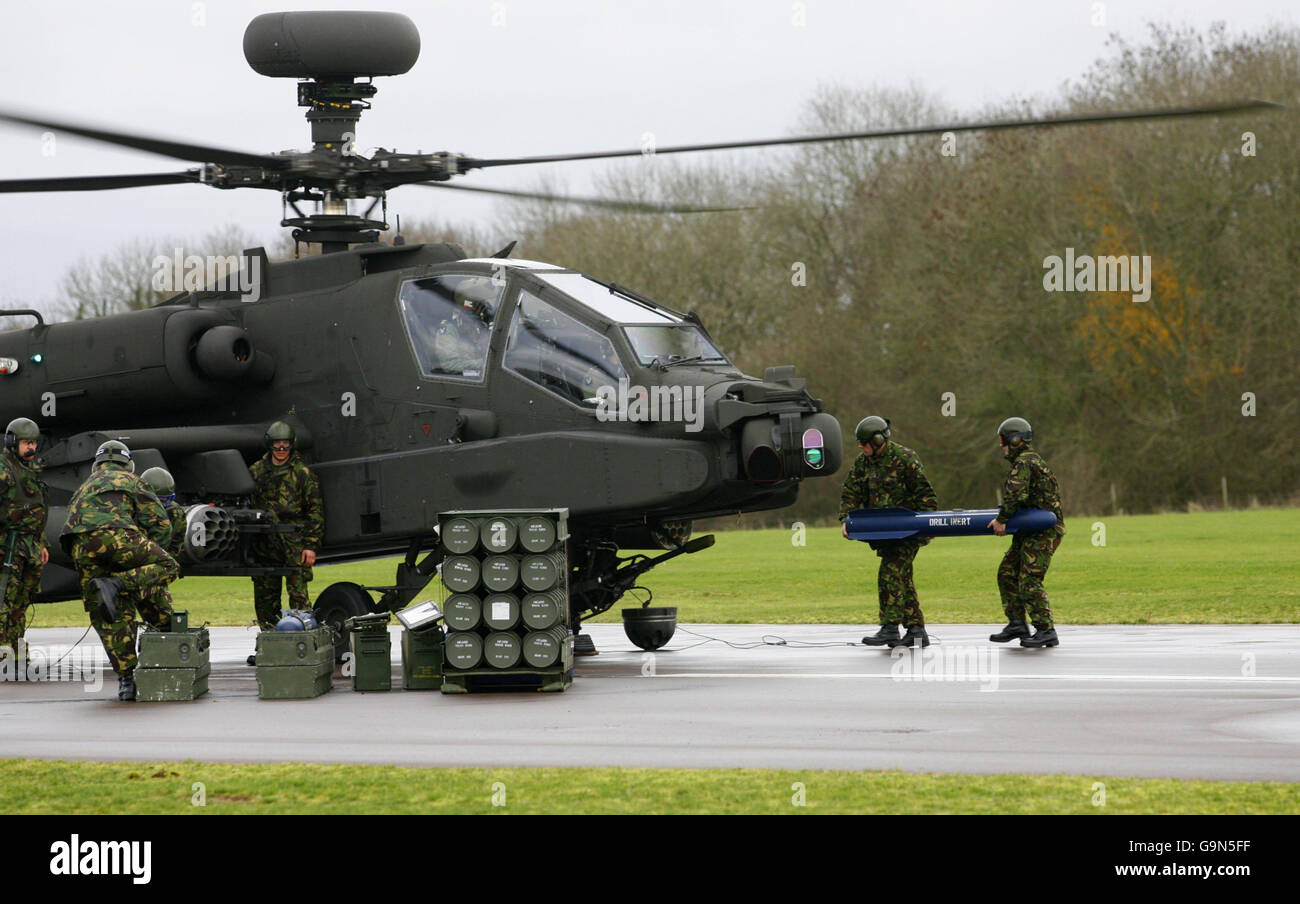 Apache attack helicopter Stock Photo - Alamy