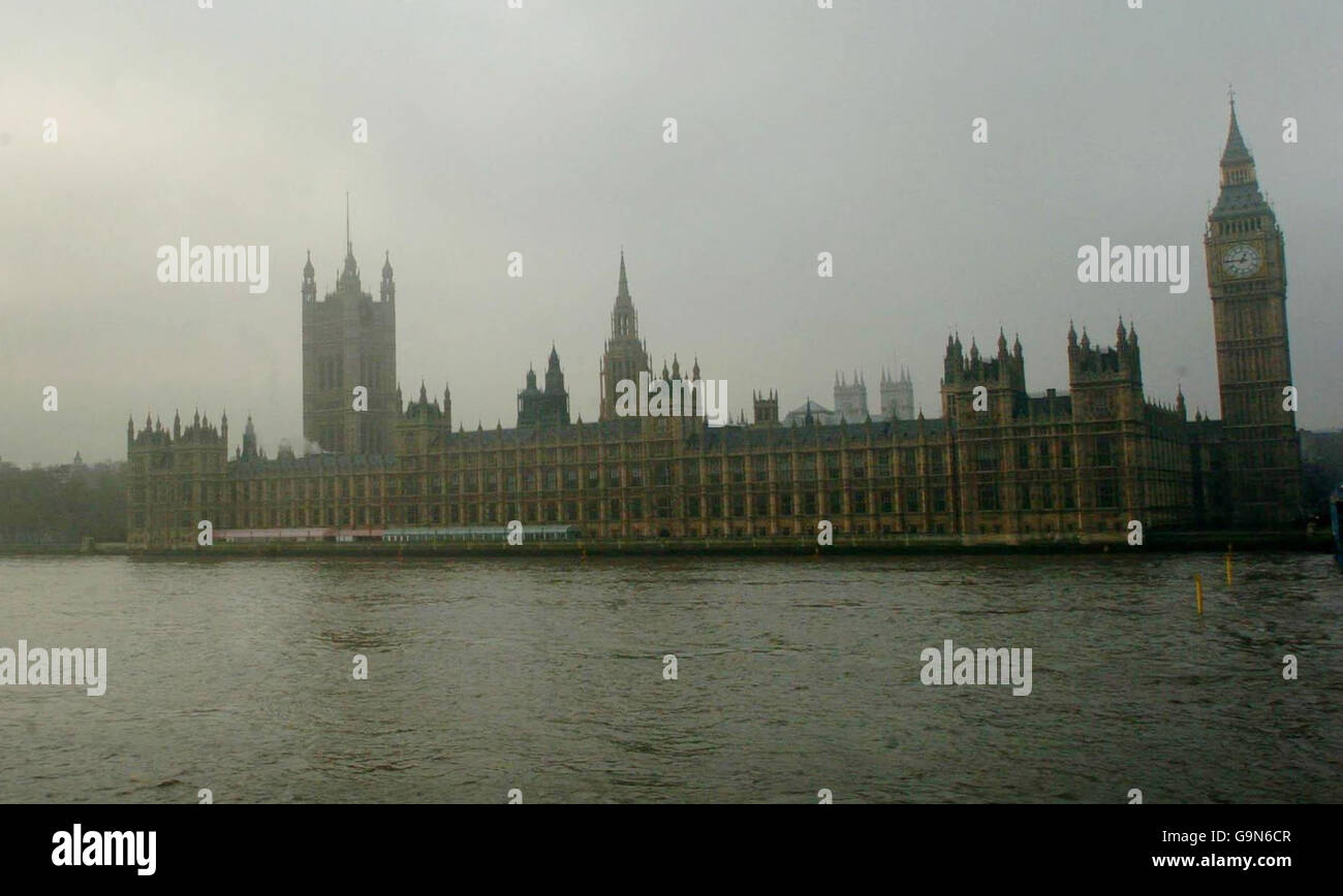 Fog in London Stock Photo - Alamy