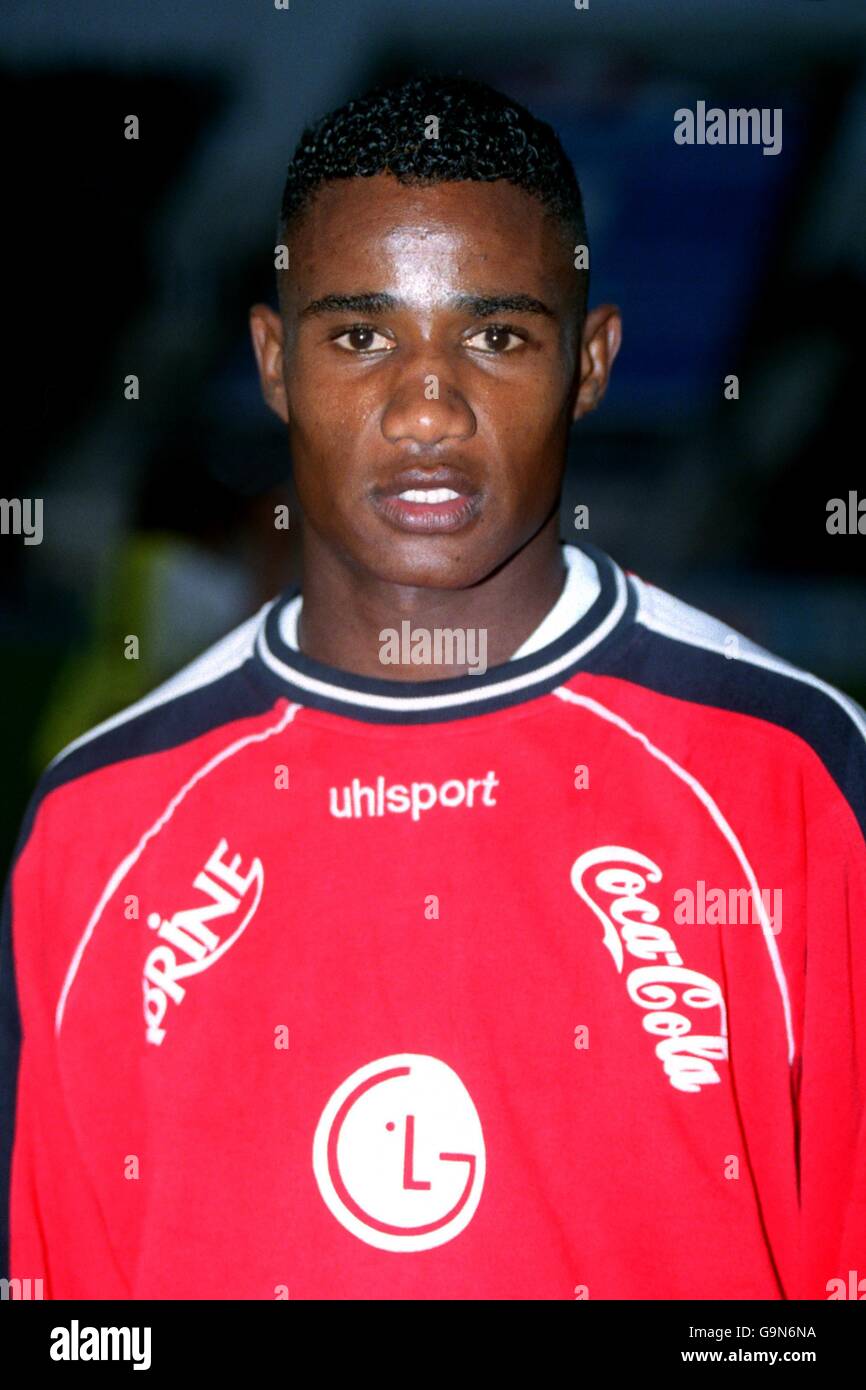 Soccer - World Cup 2002 Qualifier - African Section - Group D - Tunisia ...