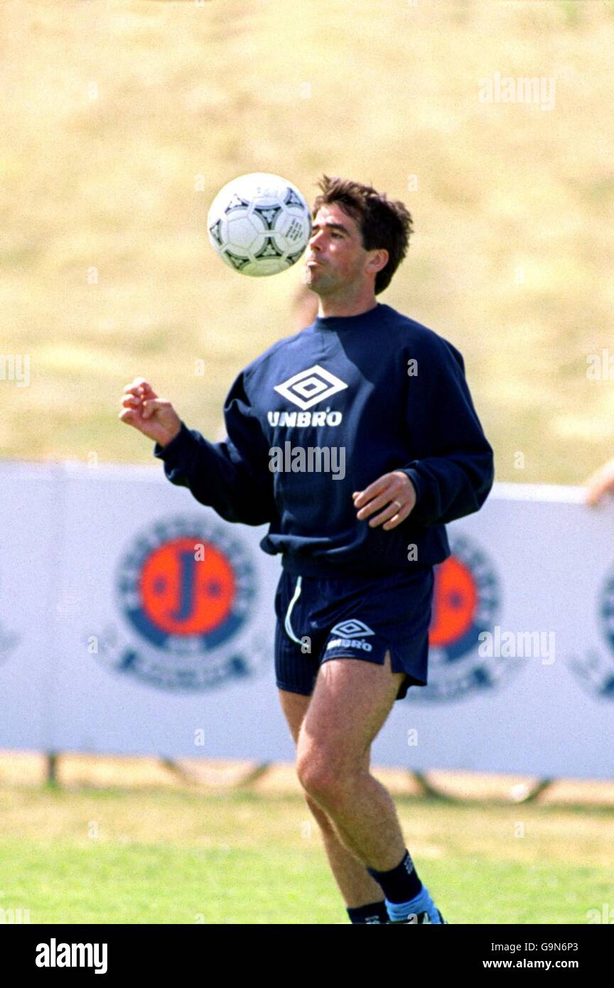 Football top half stock euro 92 hi-res stock photography and images - Alamy