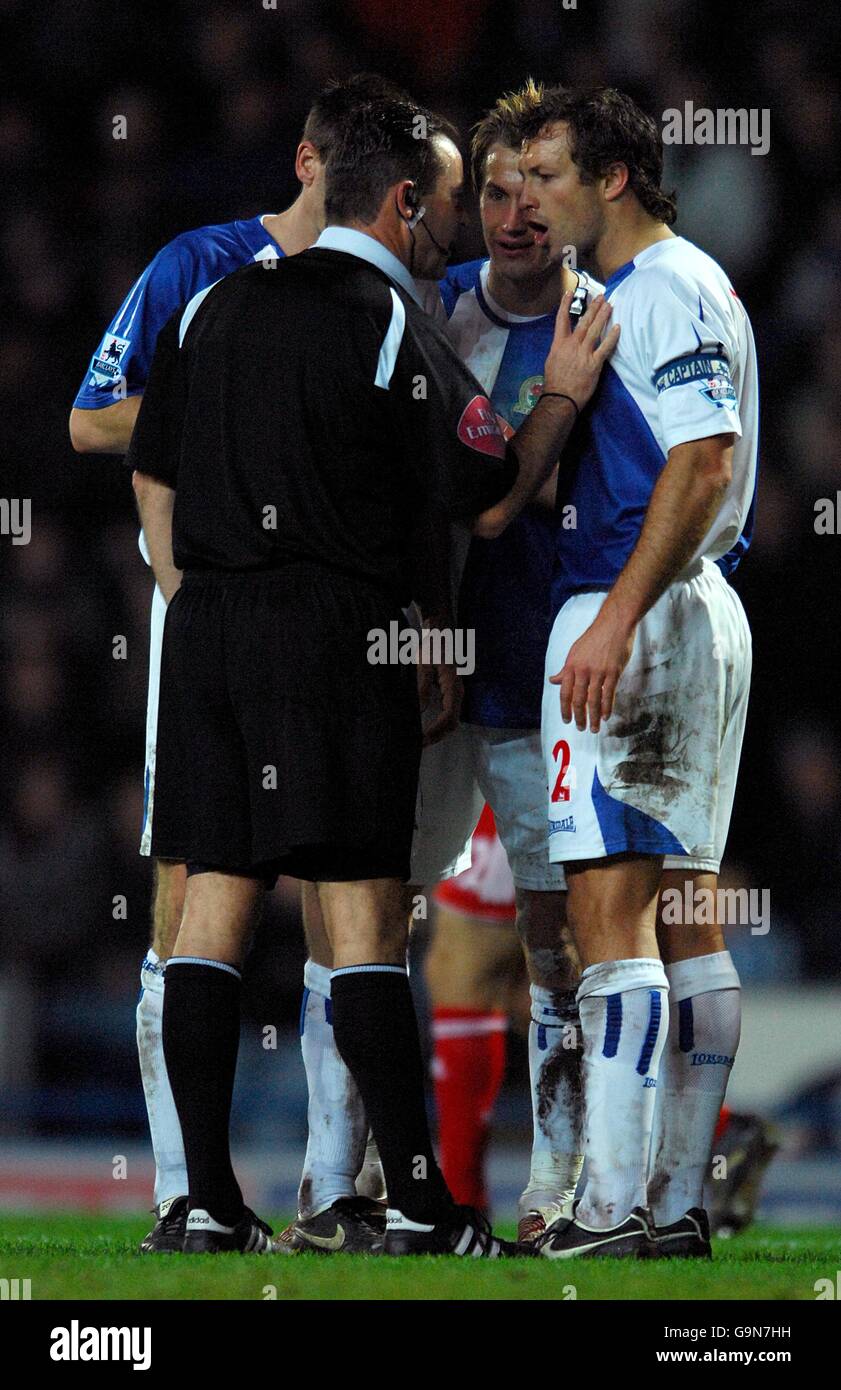 Fa referee rob styles hi-res stock photography and images - Alamy