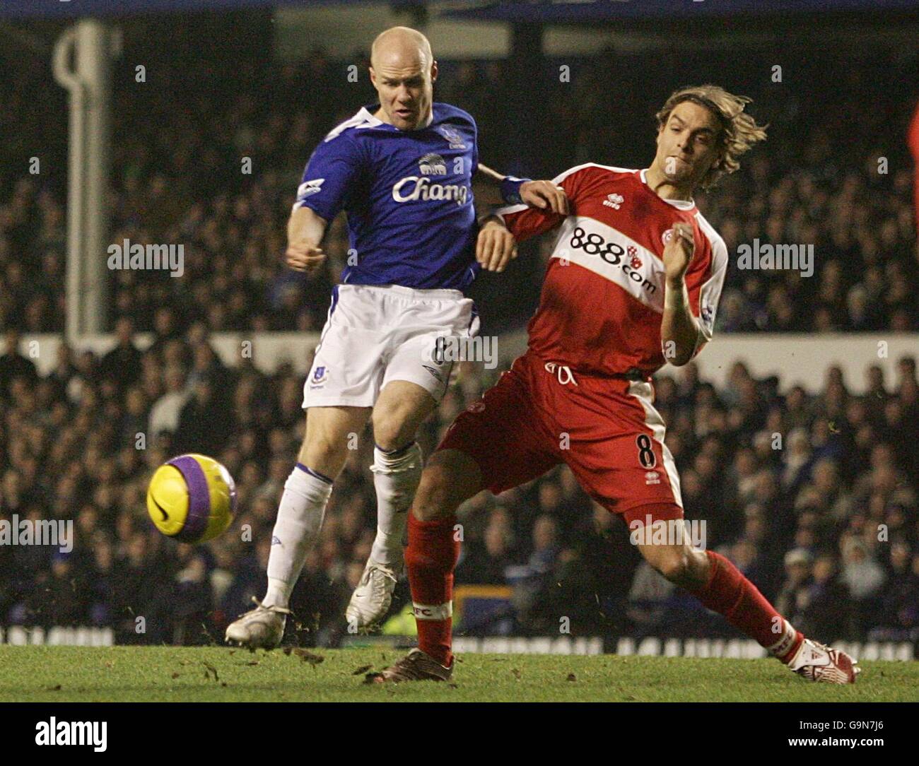 Andrew Johnson, Everton (l) and Jonathan Woodgate, Middlesbrough battle ...