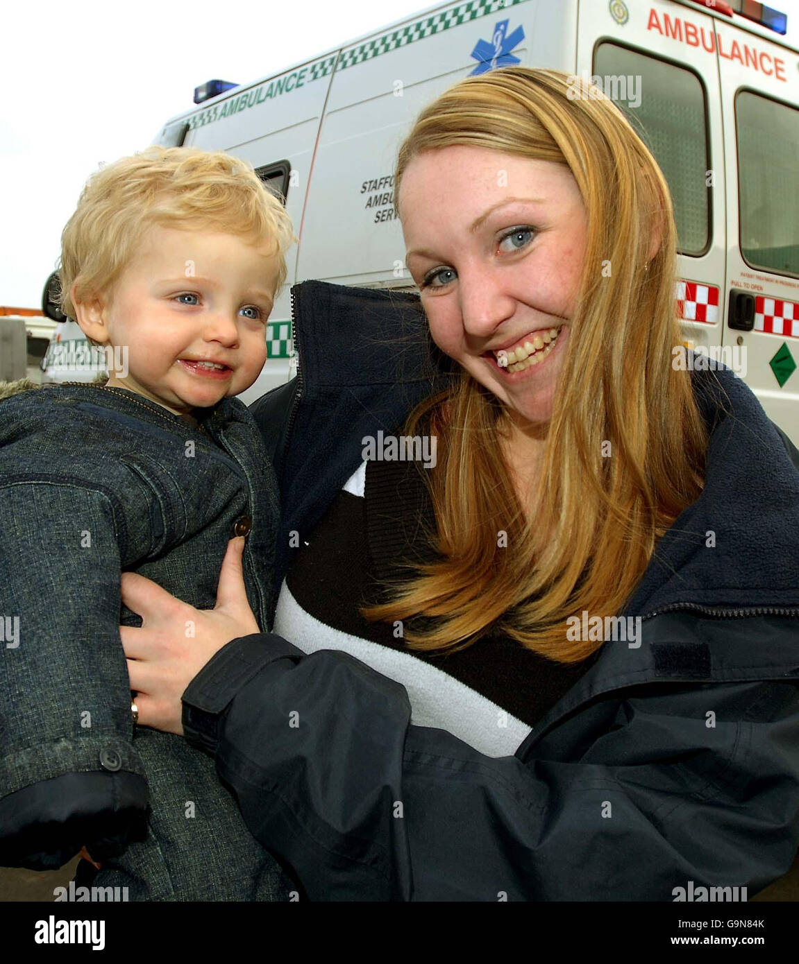 Broken-down ambulance to the rescue Stock Photo - Alamy