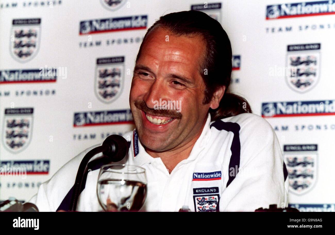 Seaman 2002 world cup hi-res stock photography and images - Alamy