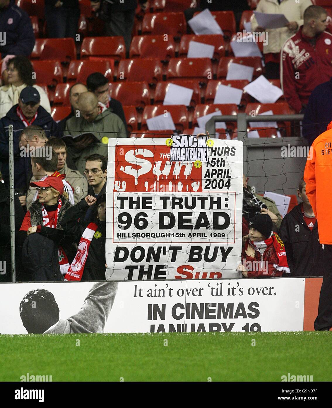 Arsenal fans anfield hi-res stock photography and images - Alamy