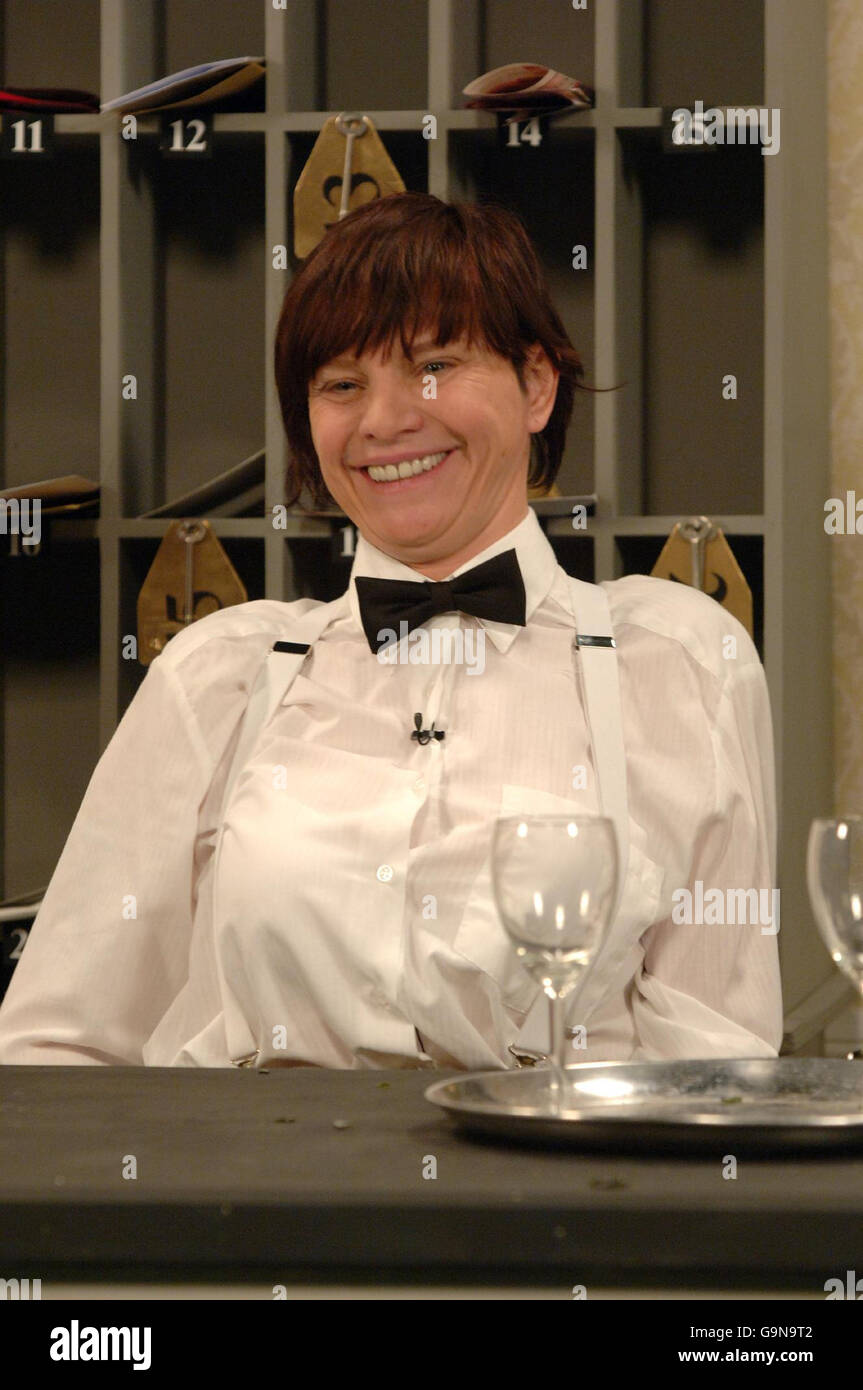 Channel 4 lwt studios in south london hi-res stock photography and ...