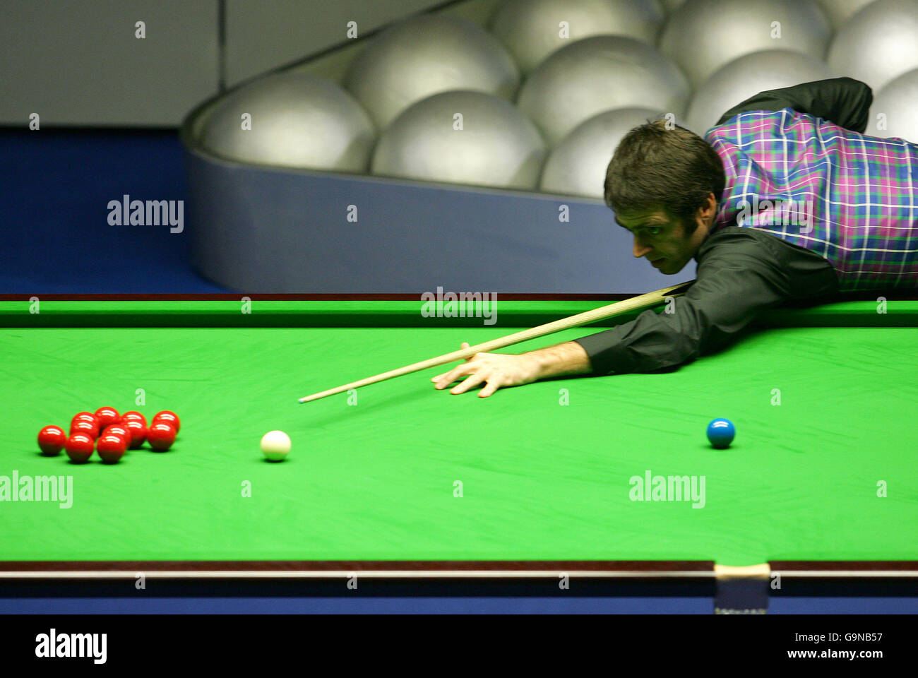 Snooker - SAGA Insurance Masters 2007 - Wembley Arena Stock Photo - Alamy