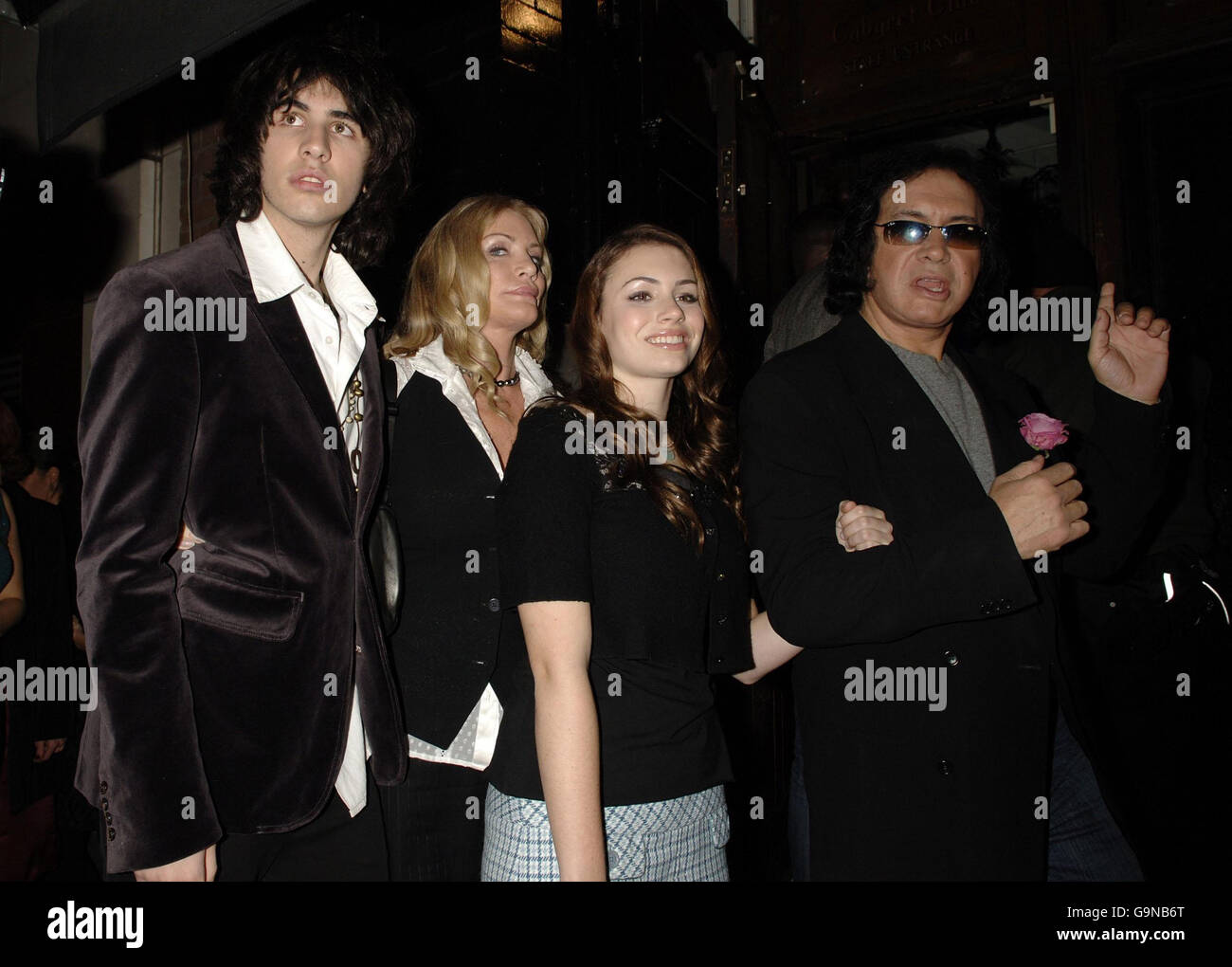 Gene simmons and family hi-res stock photography and images - Alamy
