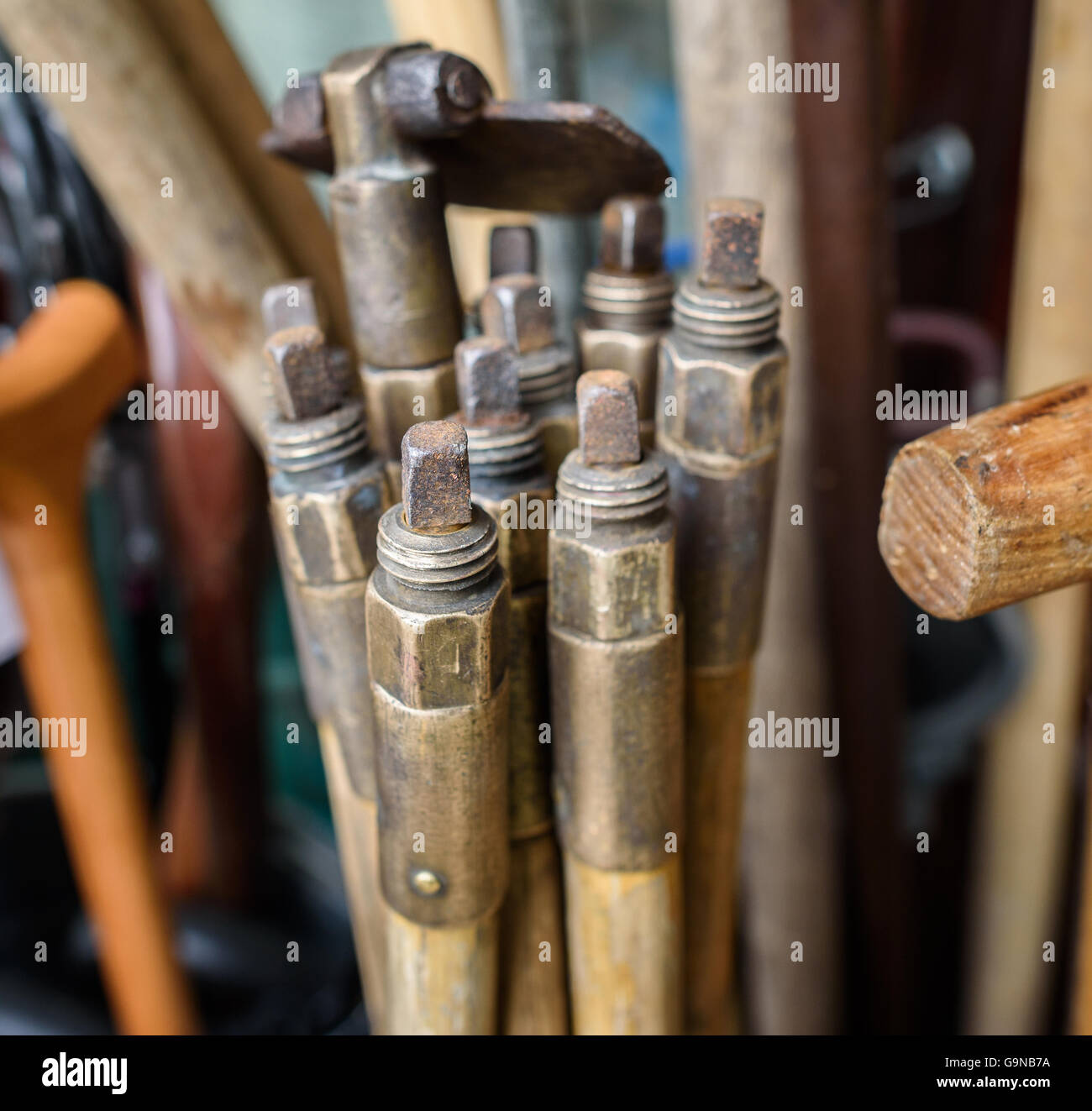 Metal rod hi-res stock photography and images - Alamy