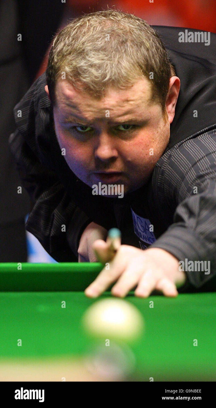 Stephen lee in action hi-res stock photography and images - Alamy
