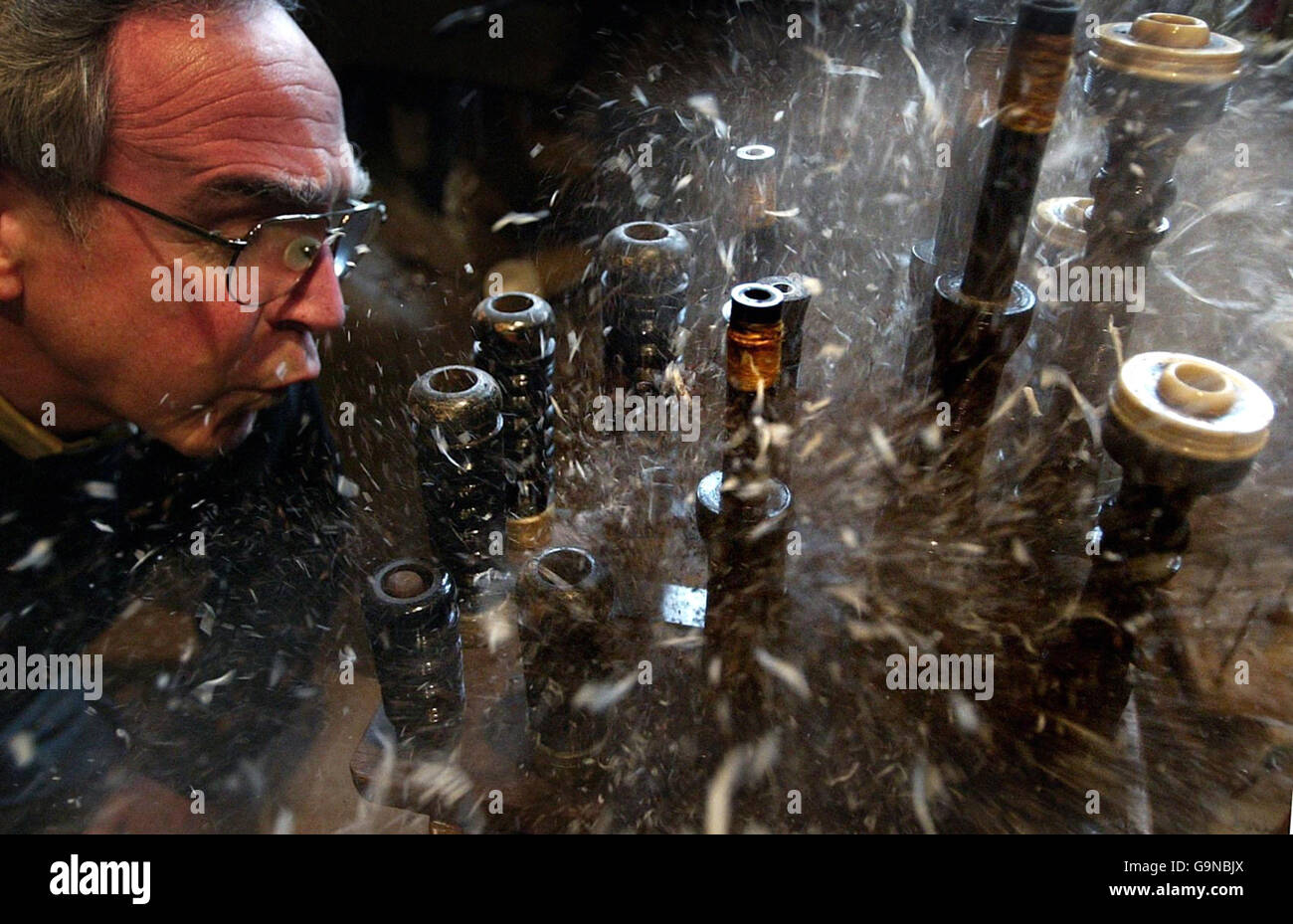 The Bagpipes Galore shop - Edinburgh Stock Photo - Alamy