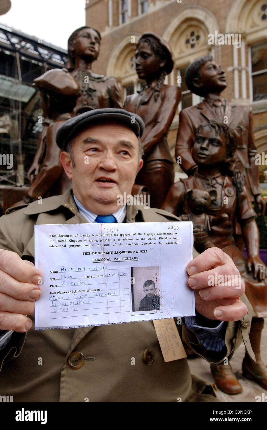 John altmann hi-res stock photography and images - Alamy