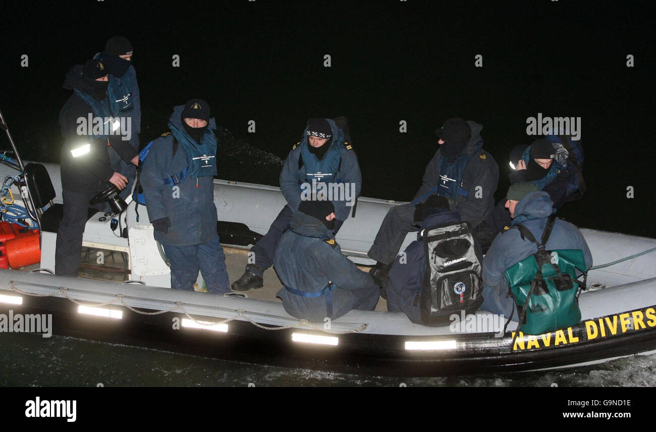 STANDALONE PHOTO. Irish Navy divers return to Dunmore east harbour ...