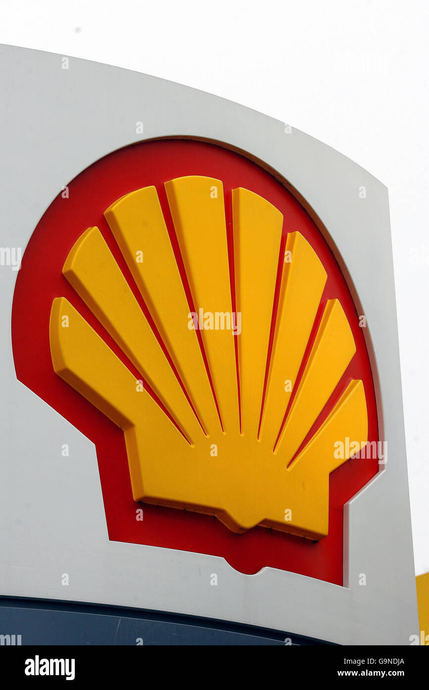 Shell petrol hi-res stock photography and images - Alamy