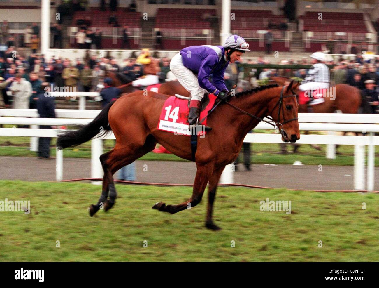 Racing doncaster hi-res stock photography and images - Alamy