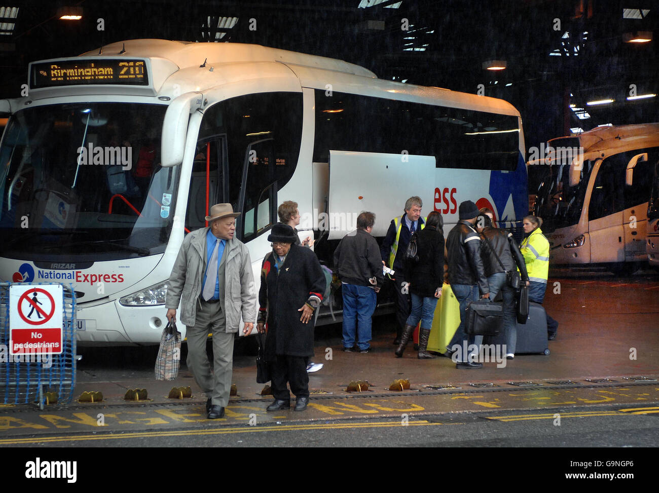 M4 coach crash Stock Photo - Alamy