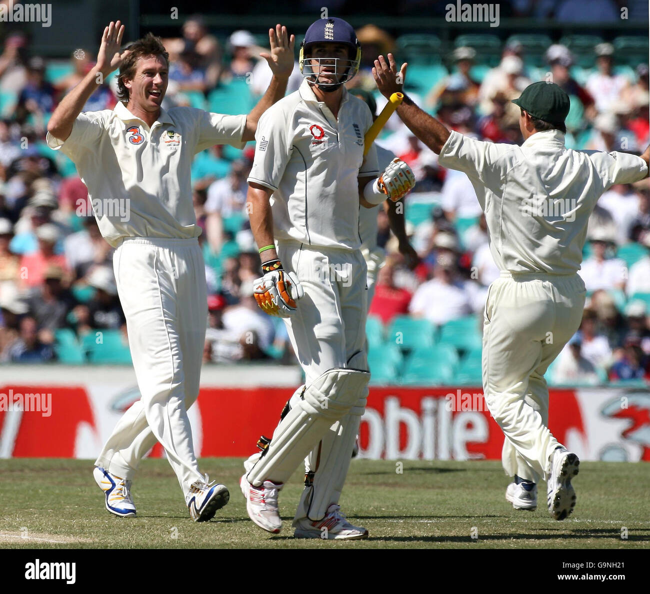 Australia's Glenn McGrath celebrates with captain Ricky Ponting after ...