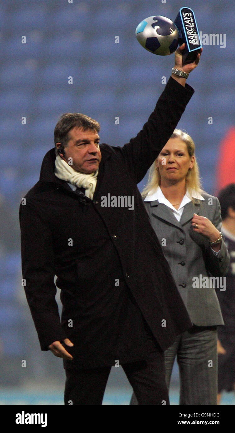 Barclays manager of the month hi-res stock photography and images - Alamy