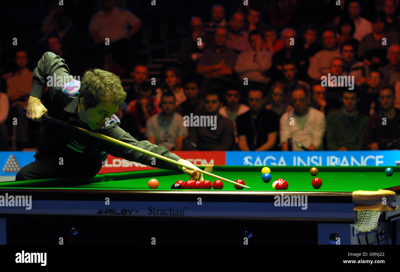 Snooker - SAGA Insurance Masters 2007 - Wembley Arena Stock Photo - Alamy