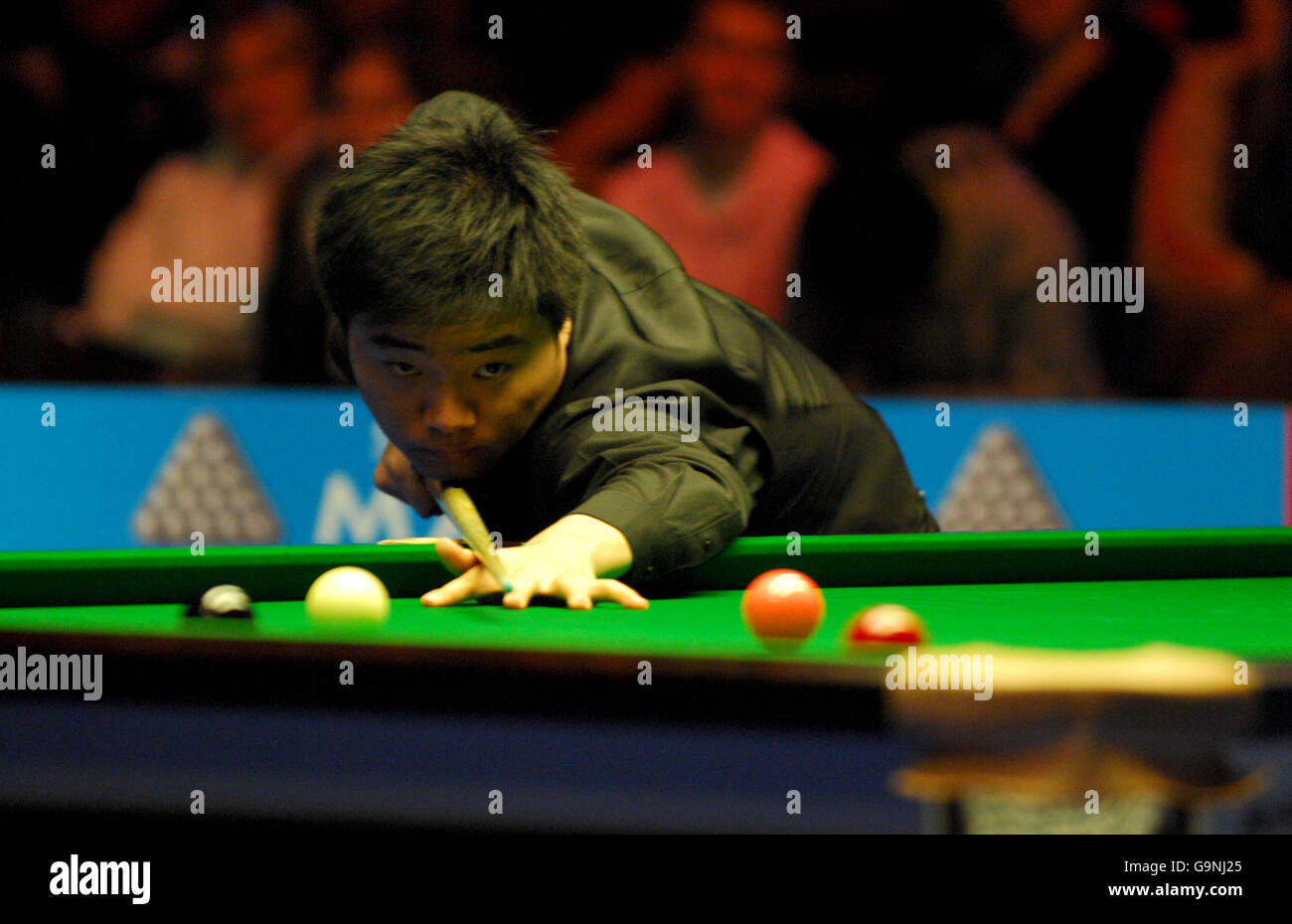 Snooker - SAGA Insurance Masters 2007 - Wembley Arena Stock Photo - Alamy