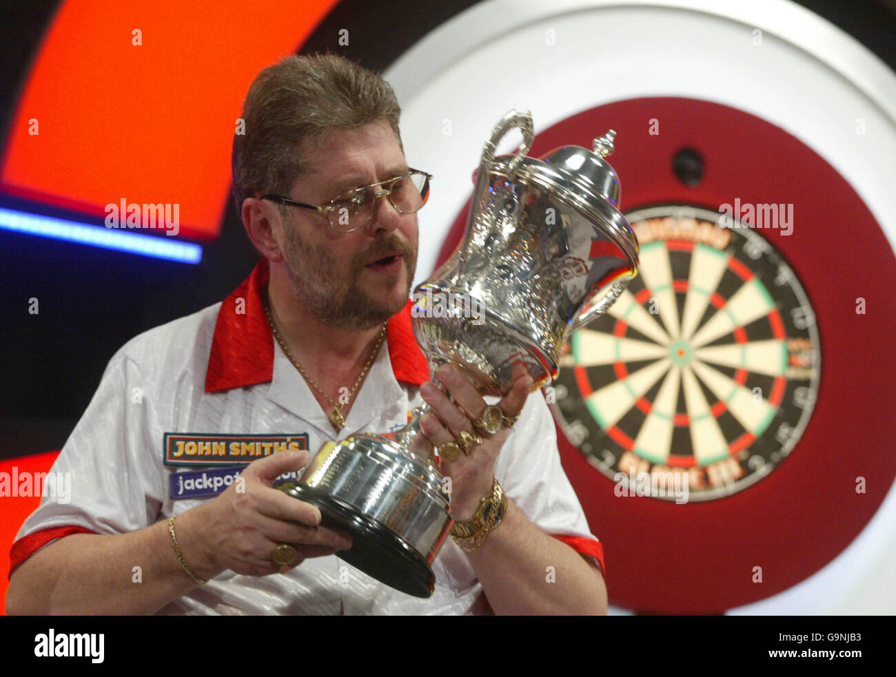 Great Britain's Martin Adams celebrates beating Phil Nixon Stock Photo ...
