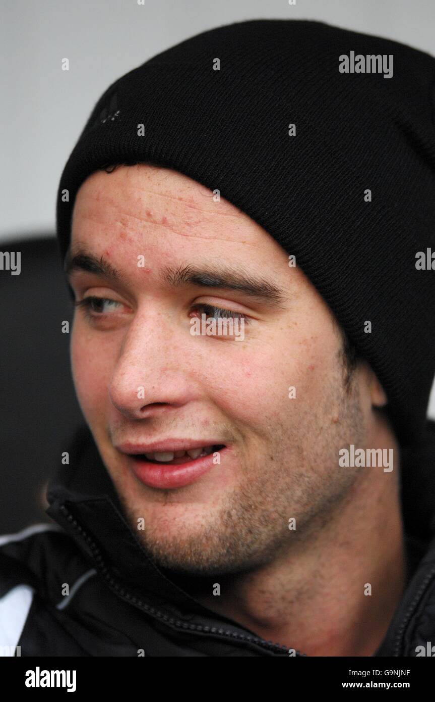 Soccer - FA Barclays Premiership - Newcastle United v West Ham United ...