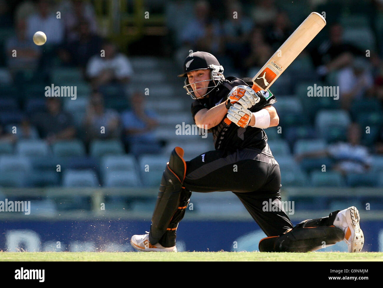 Cricket - Commonwealth Bank Series - Perth Stock Photo - Alamy