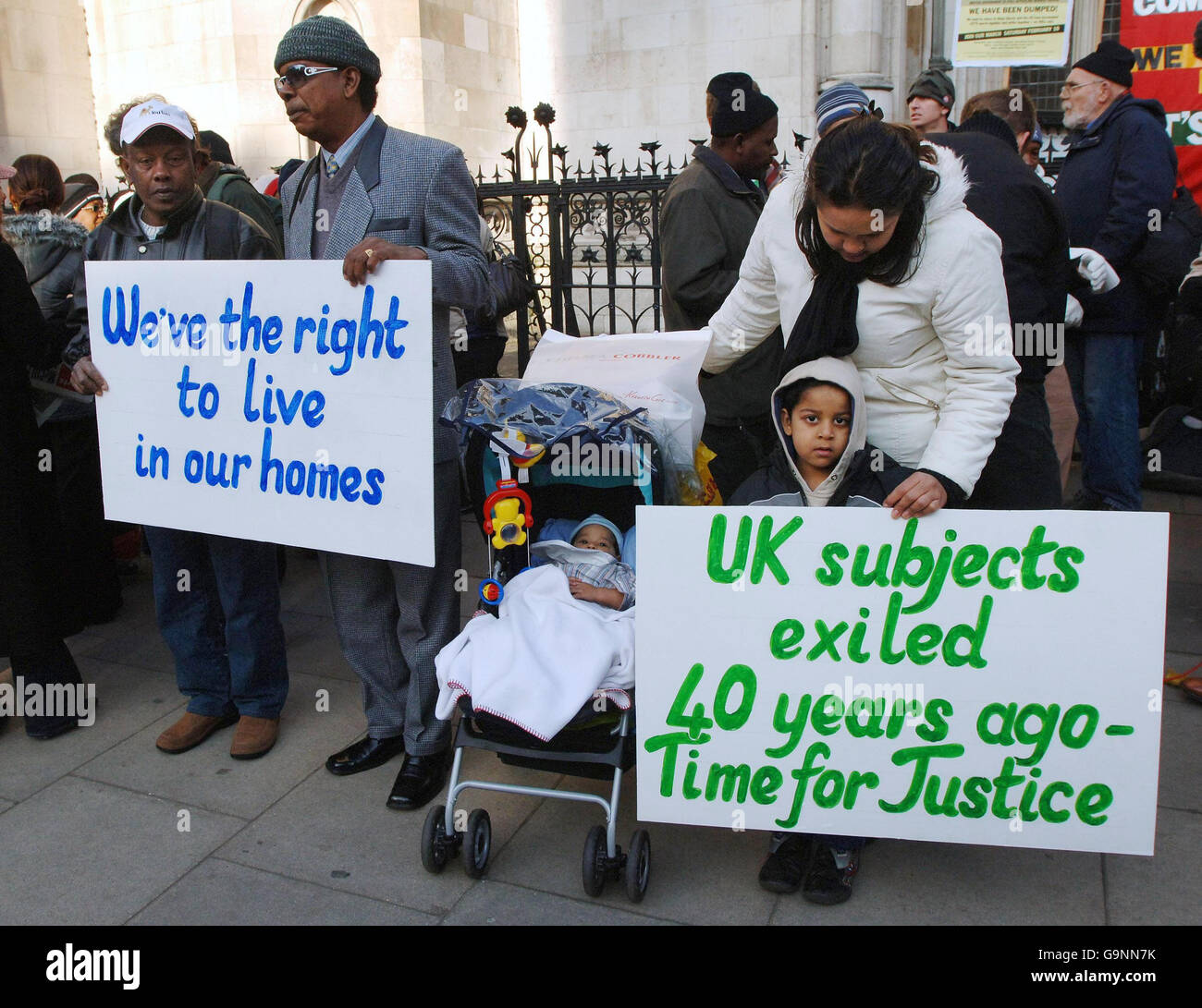 Chagos islanders hi-res stock photography and images - Alamy