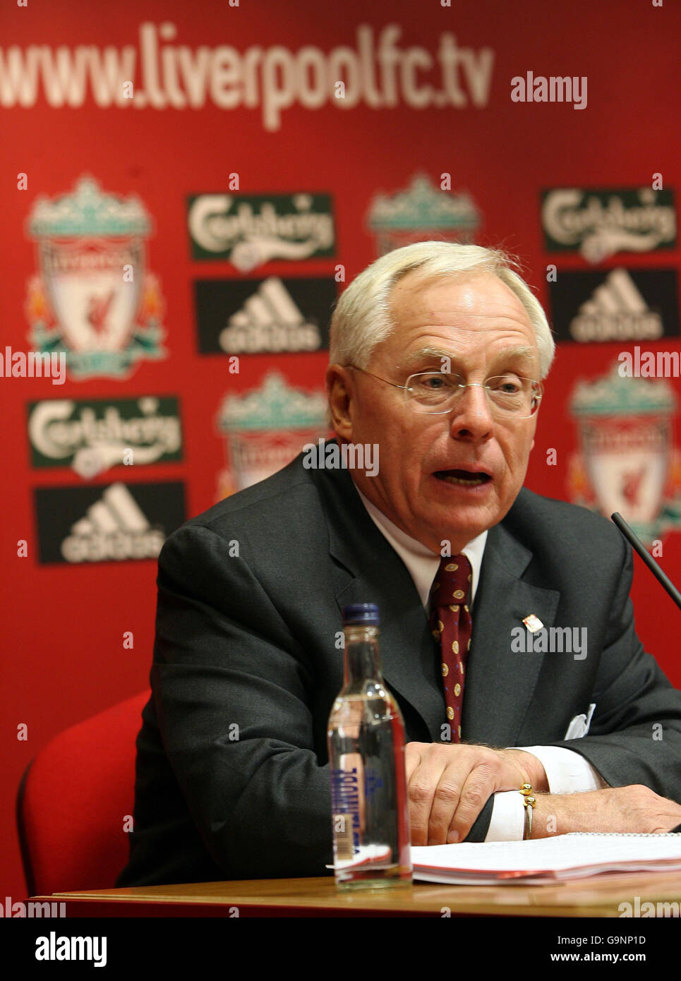 New liverpool owner george gillett talks press conference anfield hi ...