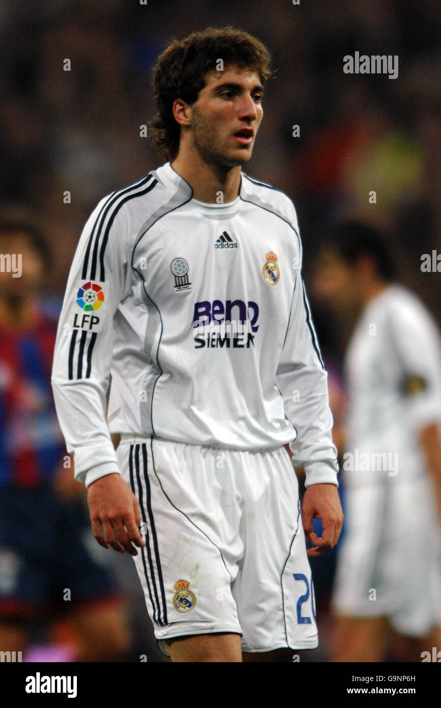 Soccer - Spanish Primera League - Real Madrid v Levante - Santiago ...